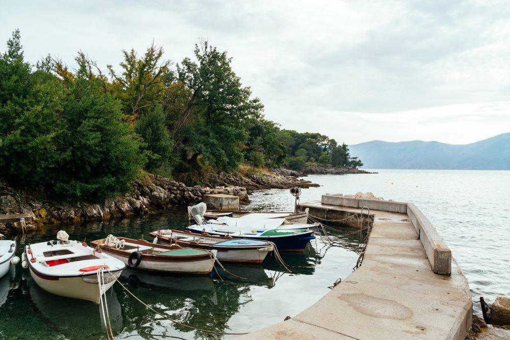 Considering Boat Dock Repair, Installation & Renovation? - Foothills Docks